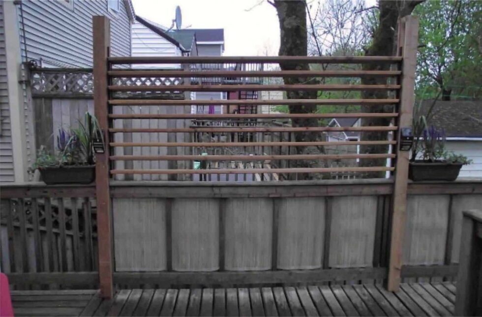Elevate Your Outdoor Space with a Stylish Louvered Fence | FLEXFence ...