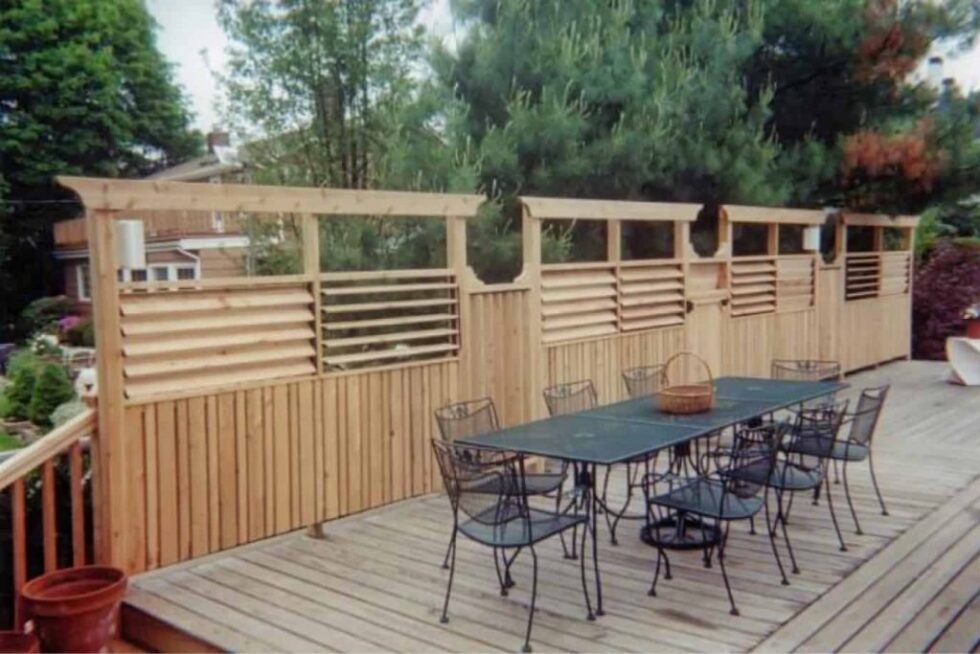 Elevate Your Outdoor Space with a Stylish Louvered Fence | FLEXFence ...